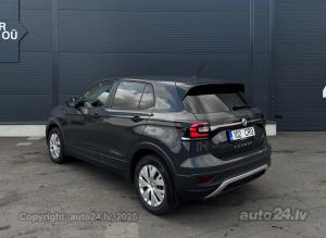 Pelēks Volkswagen T-Cross 2019 Tallina, ar dzinēja tilpumu 1.00 L un nobraukumu 70 tūkst. km par 14499 €, foto 4 vietnē AUTOMOTO.COM.LV