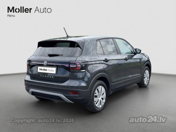 Grey Volkswagen T-Cross 2020 in Parnu, with an engine capacity of 1.00 L and mileage of 165 thousand km for 10900 €, photo 2 on AUTOMOTO.COM.LV