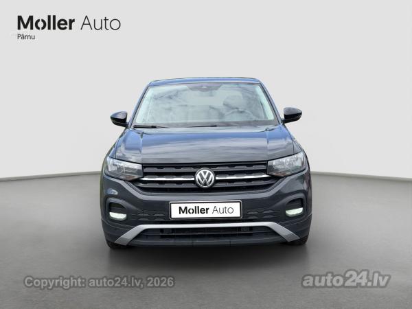 Grey Volkswagen T-Cross 2020 in Parnu, with an engine capacity of 1.00 L and mileage of 165 thousand km for 10900 €, photo 3 on AUTOMOTO.COM.LV