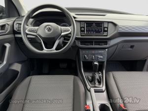 Grey Volkswagen T-Cross 2020 in Parnu, with an engine capacity of 1.00 L and mileage of 165 thousand km for 10900 €, photo 7 on AUTOMOTO.COM.LV