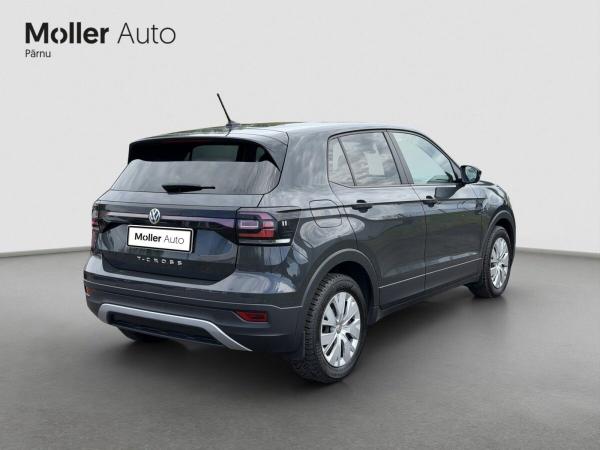 Grey Volkswagen T-Cross 2020 in Parnu, with an engine capacity of 1.00 L and mileage of 165 thousand km for 10900 €, photo 2 on AUTOMOTO.COM.LV