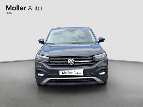 Grey Volkswagen T-Cross 2020 in Parnu, with an engine capacity of 1.00 L and mileage of 165 thousand km for 10900 €, photo 3 on AUTOMOTO.COM.LV