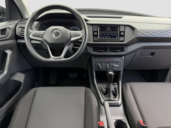 Grey Volkswagen T-Cross 2020 in Parnu, with an engine capacity of 1.00 L and mileage of 165 thousand km for 10900 €, photo 6 on AUTOMOTO.COM.LV