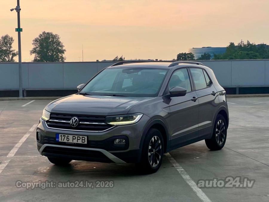 Серый Фольксваген T-Cross 2020 в Таллин, объемом двигателя 1.00 л и пробегом 73 тыс. км за 16000 €, фото 3 на AUTOMOTO.COM.LV
