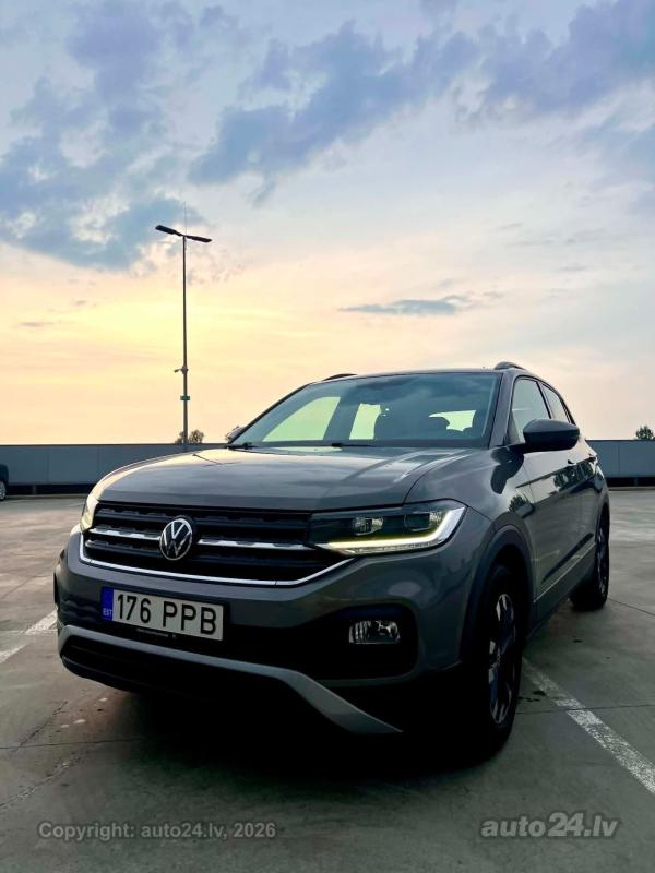 Grey Volkswagen T-Cross 2020 in Tallinn, with an engine capacity of 1.00 L and mileage of 73 thousand km for 16000 €, photo 3 on AUTOMOTO.COM.LV
