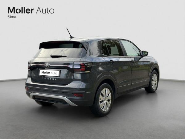 Pelēks Volkswagen T-Cross 2020 Pērnava, ar dzinēja tilpumu 1.00 L un nobraukumu 57 tūkst. km par 14900 €, foto 3 vietnē AUTOMOTO.COM.LV