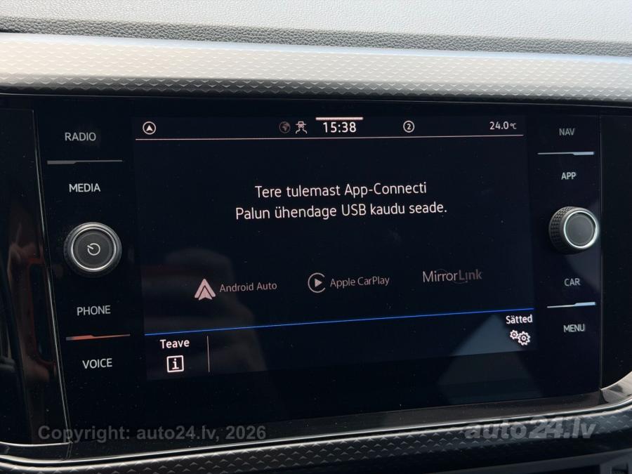 Pelēks Volkswagen T-Cross 2021 Pērnava, ar dzinēja tilpumu 1.00 L un nobraukumu 75 tūkst. km par 17900 €, foto 12 vietnē AUTOMOTO.COM.LV