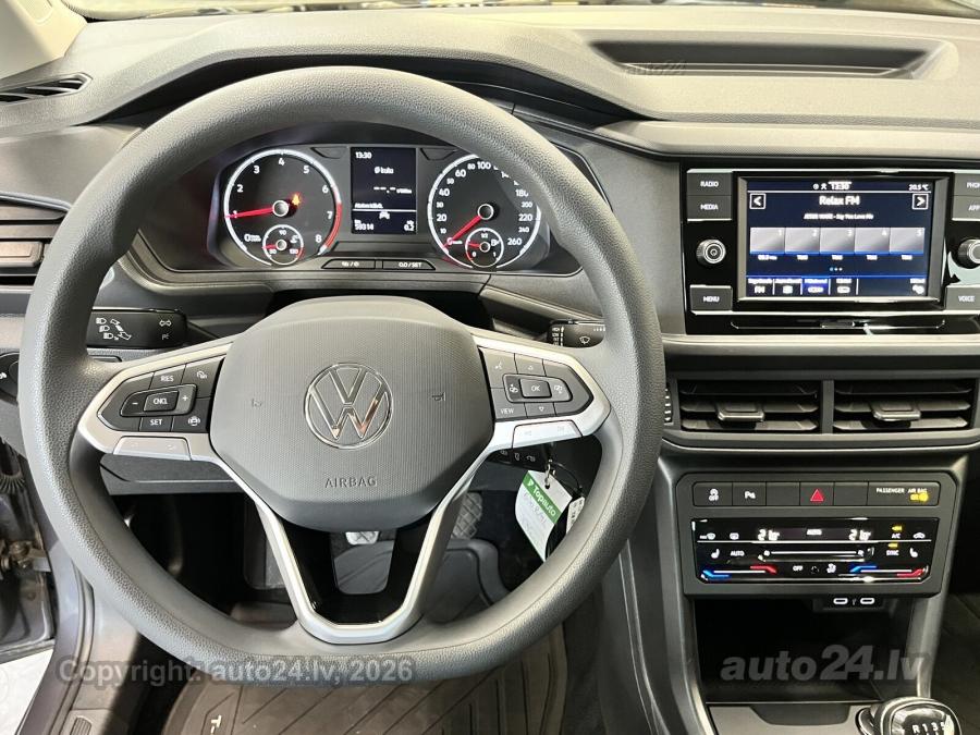 Pelēks Volkswagen T-Cross 2021 Tallina, ar dzinēja tilpumu 1.00 L un nobraukumu 59 tūkst. km par 14999 €, foto 11 vietnē AUTOMOTO.COM.LV