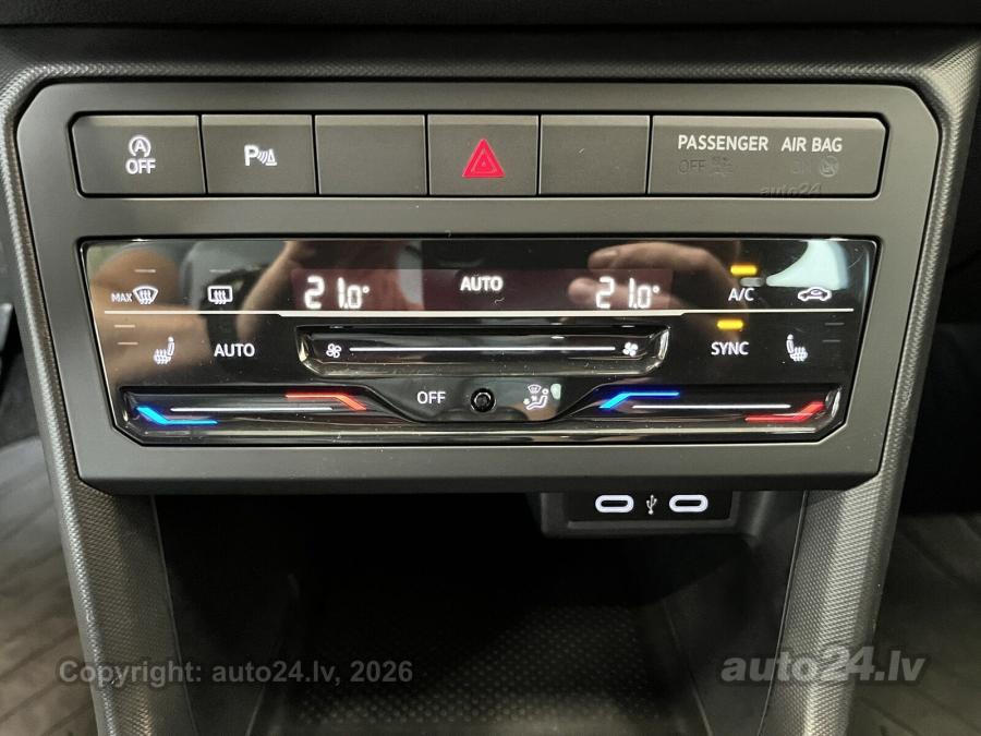 Pelēks Volkswagen T-Cross 2021 Tallina, ar dzinēja tilpumu 1.00 L un nobraukumu 59 tūkst. km par 14999 €, foto 17 vietnē AUTOMOTO.COM.LV
