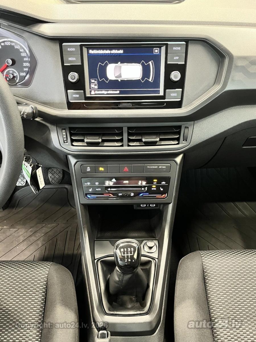 Pelēks Volkswagen T-Cross 2021 Tallina, ar dzinēja tilpumu 1.00 L un nobraukumu 59 tūkst. km par 14999 €, foto 19 vietnē AUTOMOTO.COM.LV