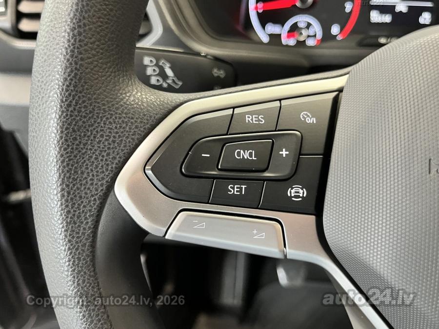 Pelēks Volkswagen T-Cross 2021 Tallina, ar dzinēja tilpumu 1.00 L un nobraukumu 59 tūkst. km par 14999 €, foto 20 vietnē AUTOMOTO.COM.LV