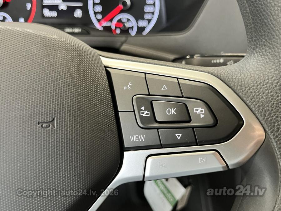 Pelēks Volkswagen T-Cross 2021 Tallina, ar dzinēja tilpumu 1.00 L un nobraukumu 59 tūkst. km par 14999 €, foto 21 vietnē AUTOMOTO.COM.LV