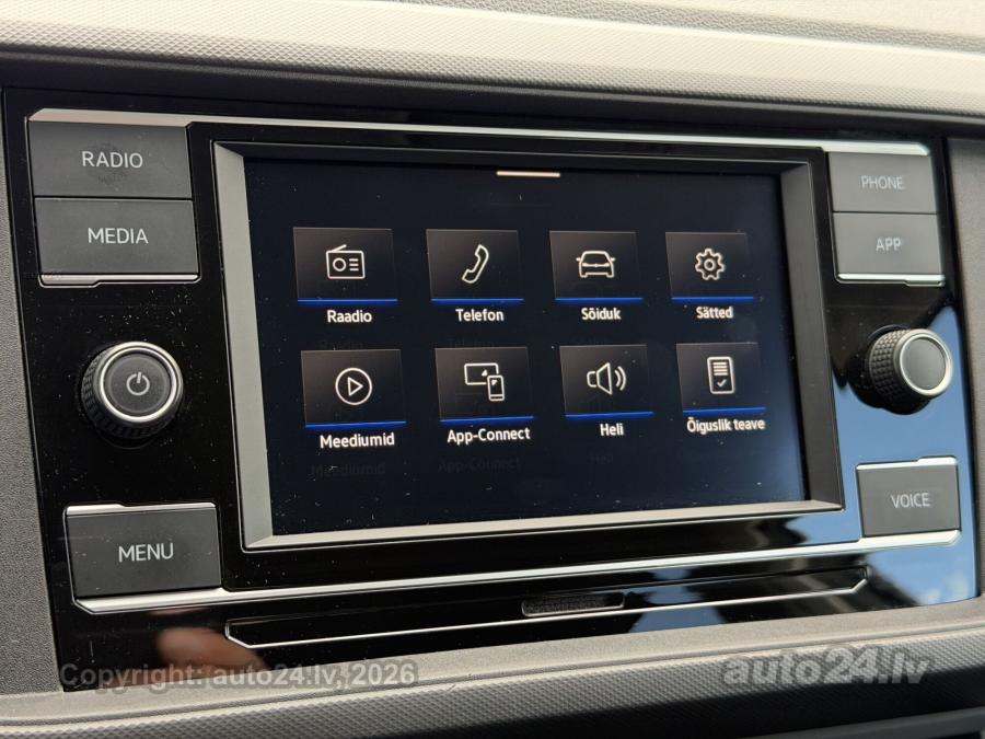 Pelēks Volkswagen T-Cross 2021 Pērnava, ar dzinēja tilpumu 1.00 L un nobraukumu 71 tūkst. km par 15900 €, foto 9 vietnē AUTOMOTO.COM.LV
