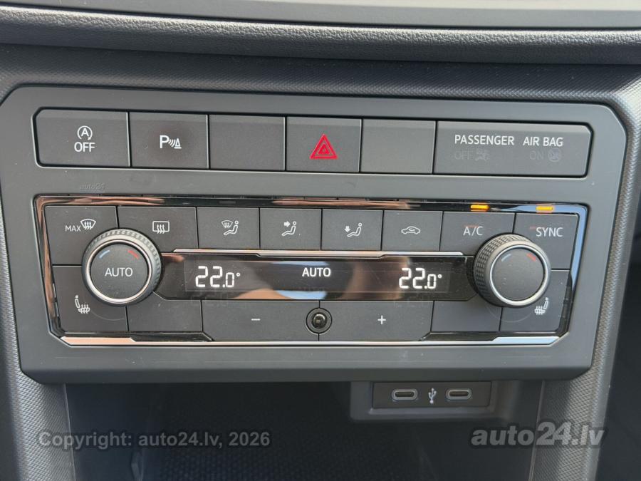 Pelēks Volkswagen T-Cross 2021 Pērnava, ar dzinēja tilpumu 1.00 L un nobraukumu 71 tūkst. km par 15900 €, foto 15 vietnē AUTOMOTO.COM.LV