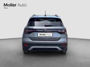 Pelēks Volkswagen T-Cross 2021 Pērnava, ar dzinēja tilpumu 1.00 L un nobraukumu 75 tūkst. km par 17600 €, foto 5 vietnē AUTOMOTO.COM.LV