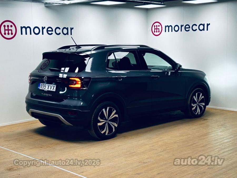 Pelēks Volkswagen T-Cross 2022 Tallina, ar dzinēja tilpumu 1.00 L un nobraukumu 72 tūkst. km par 17900 €, foto 3 vietnē AUTOMOTO.COM.LV
