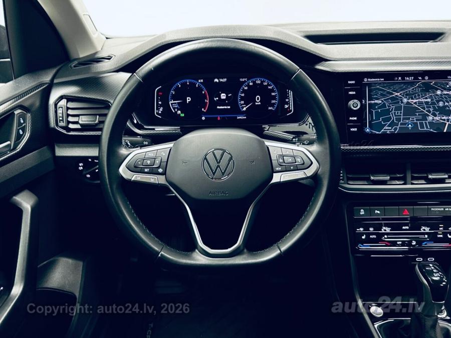 Pelēks Volkswagen T-Cross 2022 Tallina, ar dzinēja tilpumu 1.00 L un nobraukumu 72 tūkst. km par 17900 €, foto 10 vietnē AUTOMOTO.COM.LV