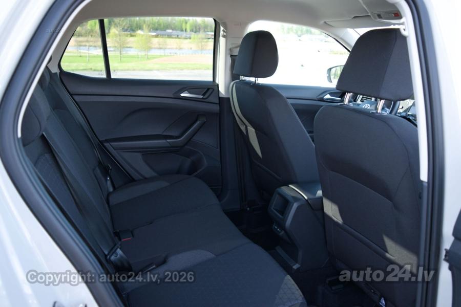 Pelēks Volkswagen T-Cross 2022 Tartu, ar dzinēja tilpumu 1.00 L un nobraukumu 43 tūkst. km par 15000 €, foto 16 vietnē AUTOMOTO.COM.LV