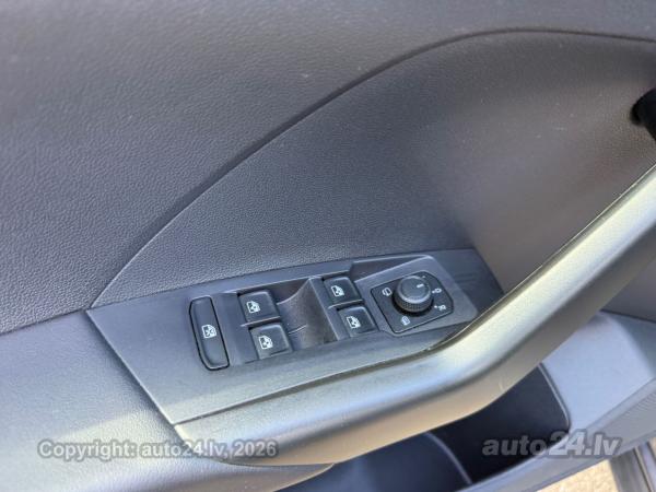 Grey Volkswagen T-Cross 2022 in Tallinn, with an engine capacity of 1.00 L and mileage of 41 thousand km for 16900 €, photo 10 on AUTOMOTO.COM.LV