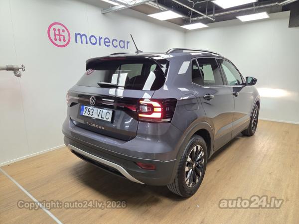Pelēks Volkswagen T-Cross 2022 Tallina, ar dzinēja tilpumu 1.00 L un nobraukumu 73 tūkst. km par 16900 €, foto 6 vietnē AUTOMOTO.COM.LV
