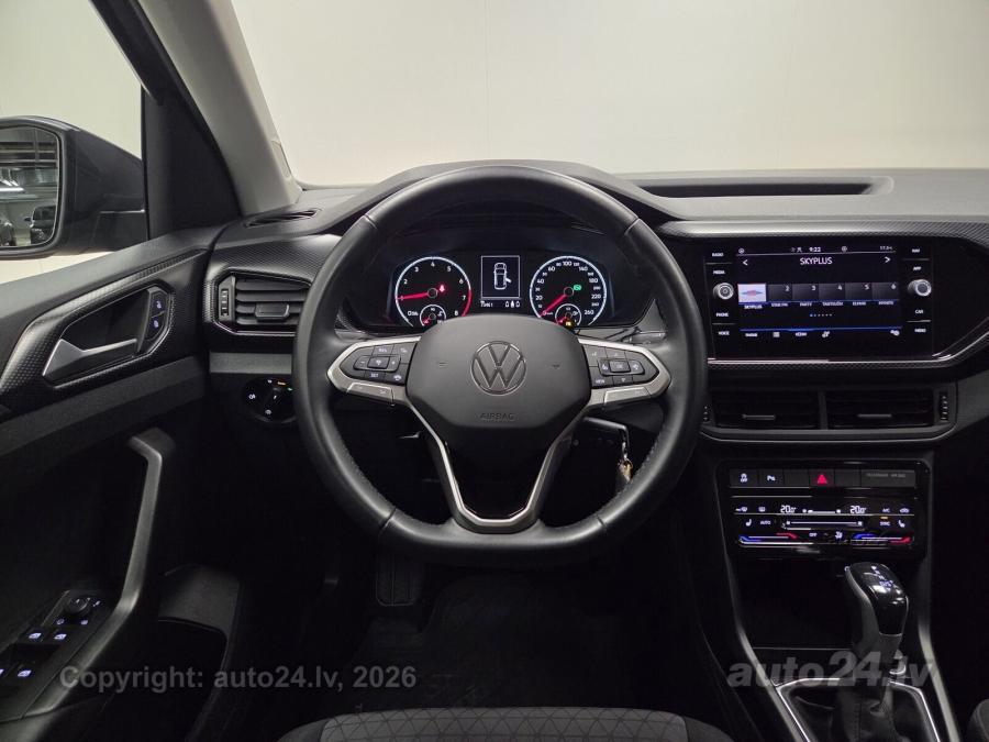 Серый Фольксваген T-Cross 2022 в Таллин, объемом двигателя 1.00 л и пробегом 73 тыс. км за 16900 €, фото 15 на AUTOMOTO.COM.LV