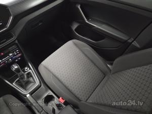 Серый Фольксваген T-Cross 2022 в Таллин, объемом двигателя 1.00 л и пробегом 73 тыс. км за 16900 €, фото 17 на AUTOMOTO.COM.LV