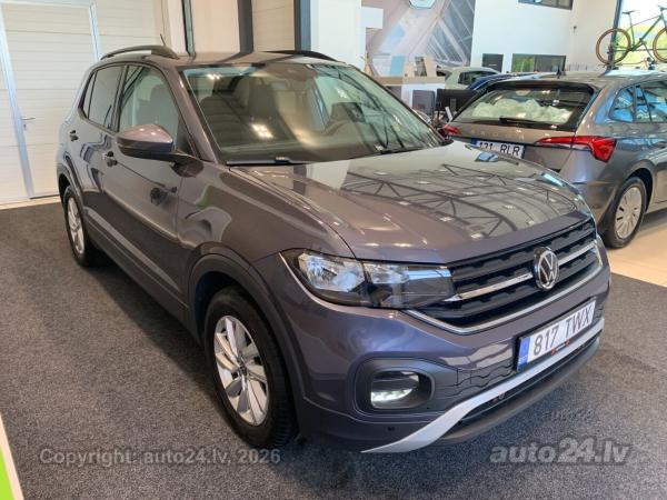 Pelēks Volkswagen T-Cross 2023 Rakvere, ar dzinēja tilpumu 1.00 L un nobraukumu 46 tūkst. km par 18900 €, foto 2 vietnē AUTOMOTO.COM.LV