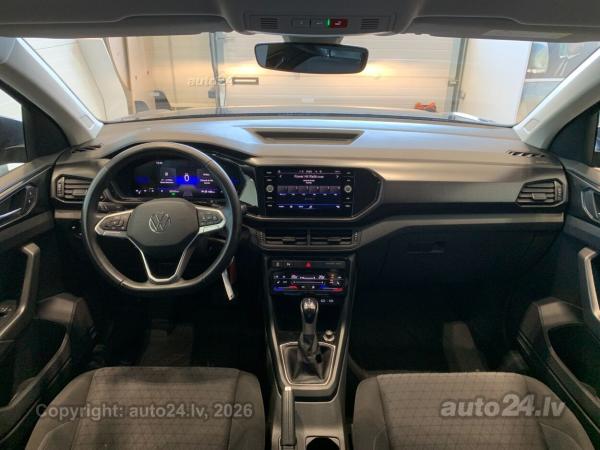 Pelēks Volkswagen T-Cross 2023 Rakvere, ar dzinēja tilpumu 1.00 L un nobraukumu 46 tūkst. km par 18900 €, foto 8 vietnē AUTOMOTO.COM.LV