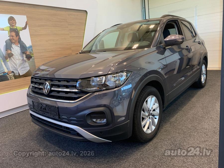Серый Фольксваген T-Cross 2023 в Раквере, объемом двигателя 1.00 л и пробегом 34 тыс. км за 18900 €, фото 1 на AUTOMOTO.COM.LV