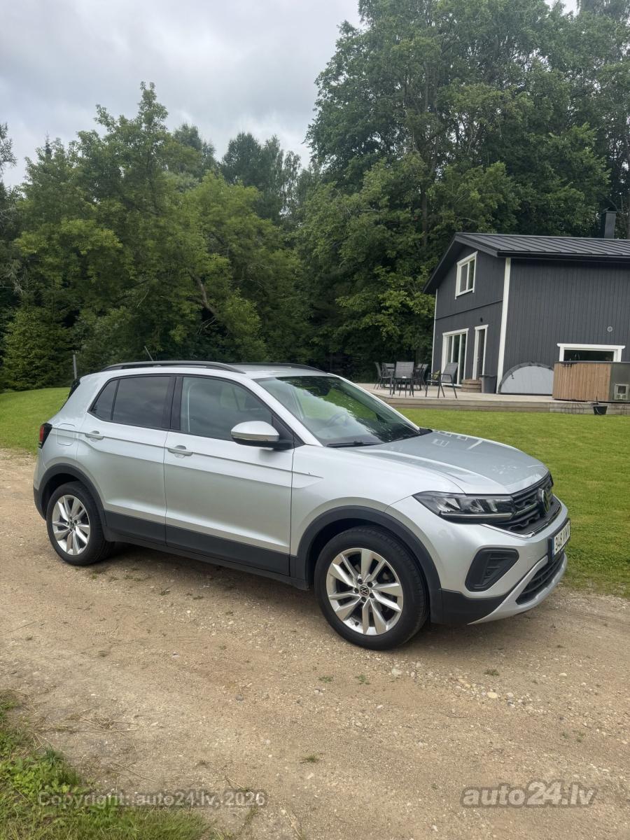 Pelēks Volkswagen T-Cross 2024 Viljandi, ar dzinēja tilpumu 1.00 L un nobraukumu 49 tūkst. km par 22900 €, foto 1 vietnē AUTOMOTO.COM.LV
