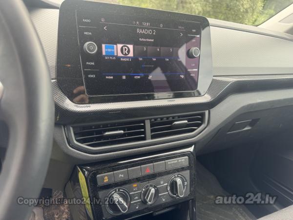 Pelēks Volkswagen T-Cross 2024 Viljandi, ar dzinēja tilpumu 1.00 L un nobraukumu 49 tūkst. km par 22900 €, foto 7 vietnē AUTOMOTO.COM.LV