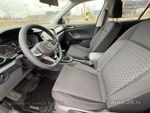 Volkswagen T-Cross 2020 in Tallinn, with an engine capacity of 1.00 L and mileage of 15 thousand km for 17800 €, photo 6 on AUTOMOTO.COM.LV