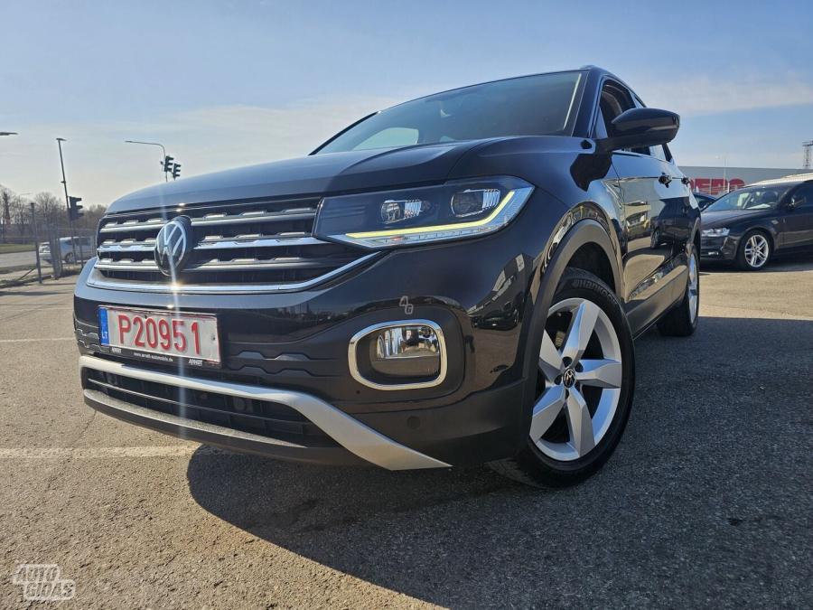Volkswagen T-Cross 2021 in Kaunas, with an engine capacity of 1.00 L and mileage of 46 thousand km for 14999 €, photo 1 on AUTOMOTO.COM.LV