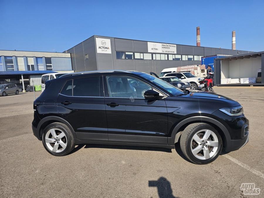 Volkswagen T-Cross 2021 in Kaunas, with an engine capacity of 1.00 L and mileage of 46 thousand km for 14999 €, photo 16 on AUTOMOTO.COM.LV