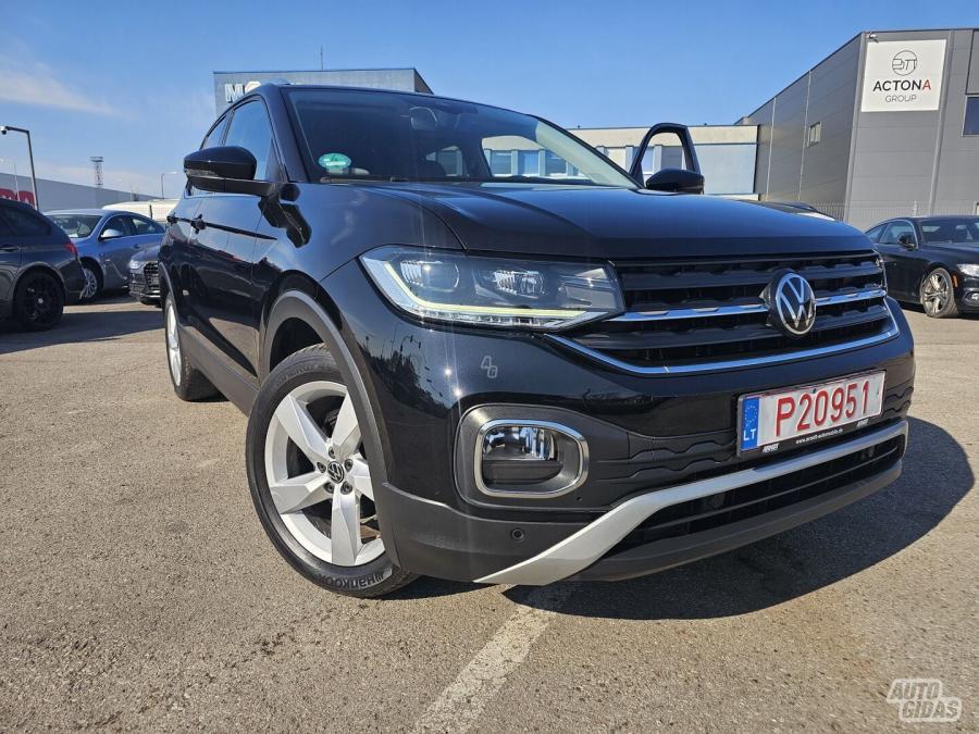 Volkswagen T-Cross 2021 in Kaunas, with an engine capacity of 1.00 L and mileage of 46 thousand km for 14999 €, photo 19 on AUTOMOTO.COM.LV
