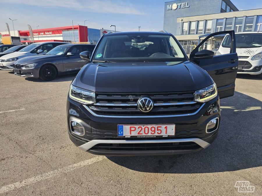 Volkswagen T-Cross 2021 in Kaunas, with an engine capacity of 1.00 L and mileage of 46 thousand km for 14999 €, photo 21 on AUTOMOTO.COM.LV