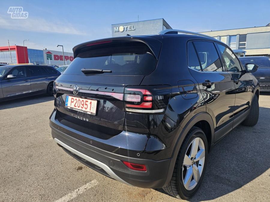 Volkswagen T-Cross 2021 in Kaunas, with an engine capacity of 1.00 L and mileage of 46 thousand km for 14999 €, photo 30 on AUTOMOTO.COM.LV