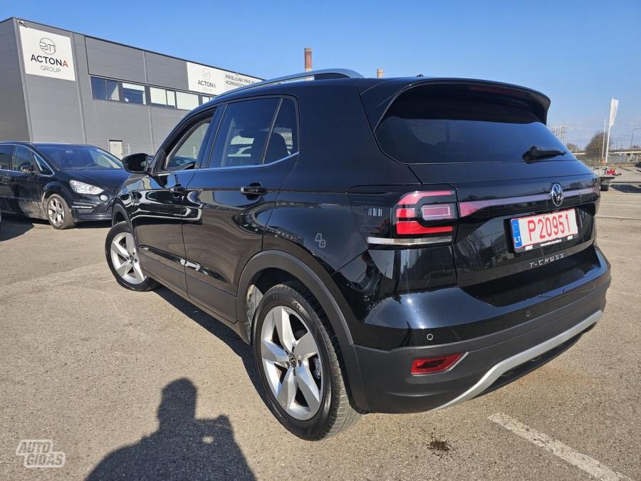 Volkswagen T-Cross 2021 in Kaunas, with an engine capacity of 1.00 L and mileage of 46 thousand km for 14999 €, photo 33 on AUTOMOTO.COM.LV