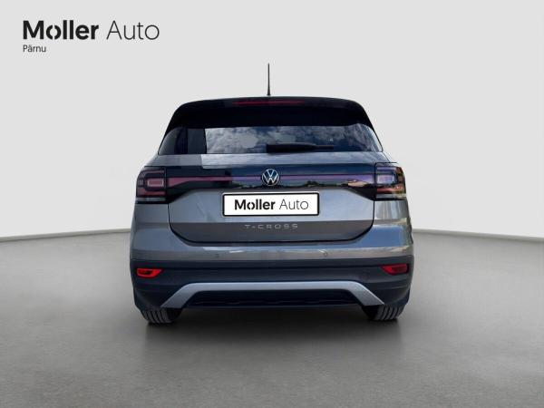 Volkswagen T-Cross 2021 Pērnava, ar dzinēja tilpumu 1.00 L un nobraukumu 70 tūkst. km par 15900 €, foto 4 vietnē AUTOMOTO.COM.LV