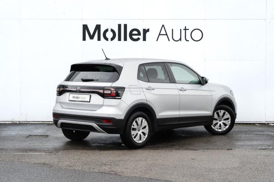 Volkswagen T-Cross 2021 in Riga, with an engine capacity of 1.00 L and mileage of 92 thousand km for 14950 €, photo 4 on AUTOMOTO.COM.LV