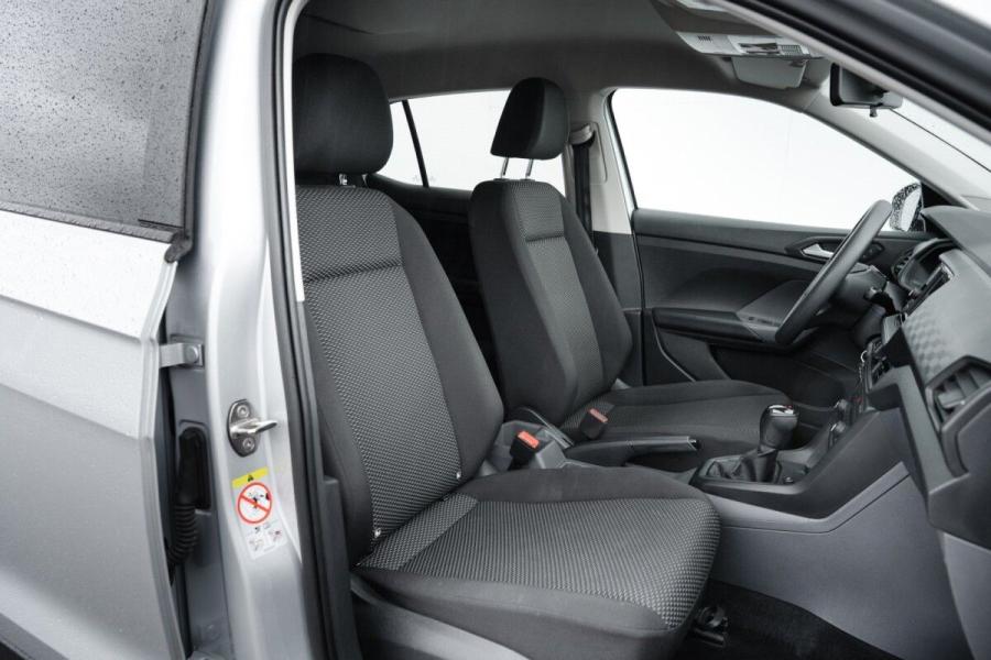 Volkswagen T-Cross 2021 in Riga, with an engine capacity of 1.00 L and mileage of 92 thousand km for 14950 €, photo 6 on AUTOMOTO.COM.LV