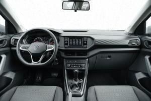 Volkswagen T-Cross 2021 in Riga, with an engine capacity of 1.00 L and mileage of 92 thousand km for 14950 €, photo 19 on AUTOMOTO.COM.LV