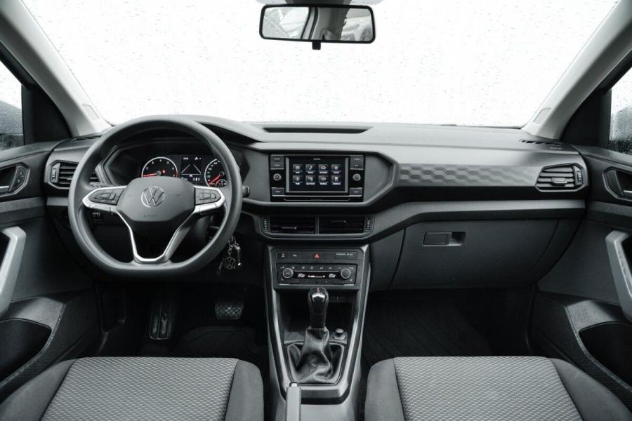 Volkswagen T-Cross 2021 in Riga, with an engine capacity of 1.00 L and mileage of 92 thousand km for 14950 €, photo 19 on AUTOMOTO.COM.LV