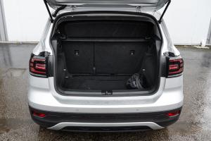 Volkswagen T-Cross 2021 in Riga, with an engine capacity of 1.00 L and mileage of 92 thousand km for 14950 €, photo 20 on AUTOMOTO.COM.LV