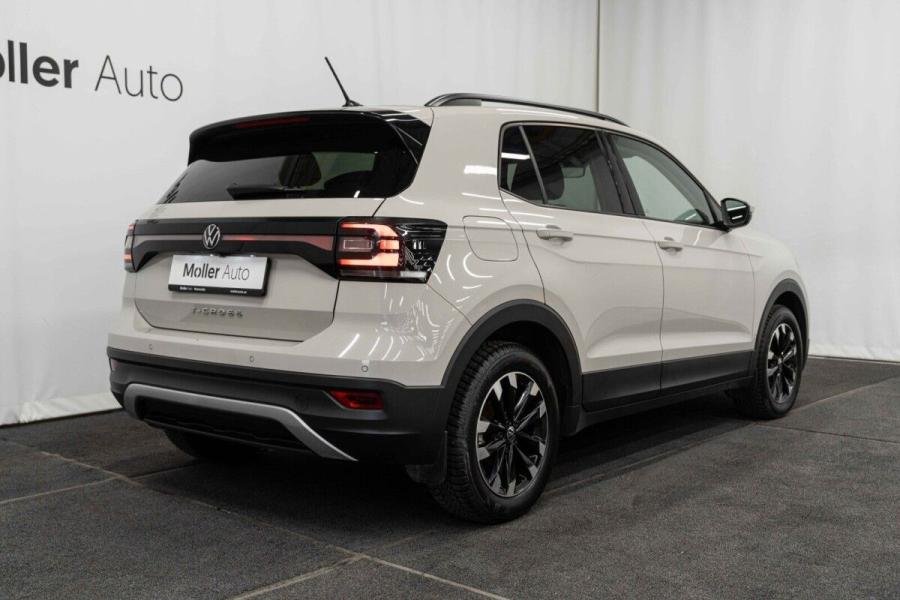 Volkswagen T-Cross 2023 in Tallinn, with an engine capacity of 1.50 L and mileage of 92 thousand km for 18900 €, photo 5 on AUTOMOTO.COM.LV