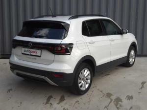 Volkswagen T-Cross 2021 in Vilnius, with an engine capacity of 1.00 L and mileage of 93 thousand km for 14900 €, photo 4 on AUTOMOTO.COM.LV