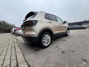 Orange Volkswagen T-Cross 2019 in Kaunas, with an engine capacity of 1.00 L and mileage of 50 thousand km for 15999 €, photo 22 on AUTOMOTO.COM.LV