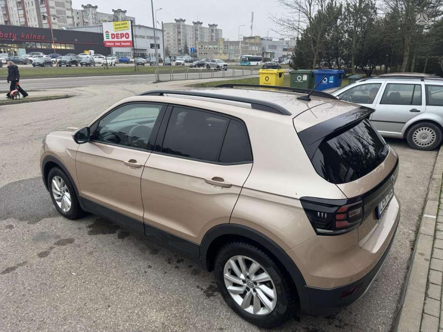 Orange Volkswagen T-Cross 2019 in Kaunas, with an engine capacity of 1.00 L and mileage of 50 thousand km for 15999 €, photo 29 on AUTOMOTO.COM.LV