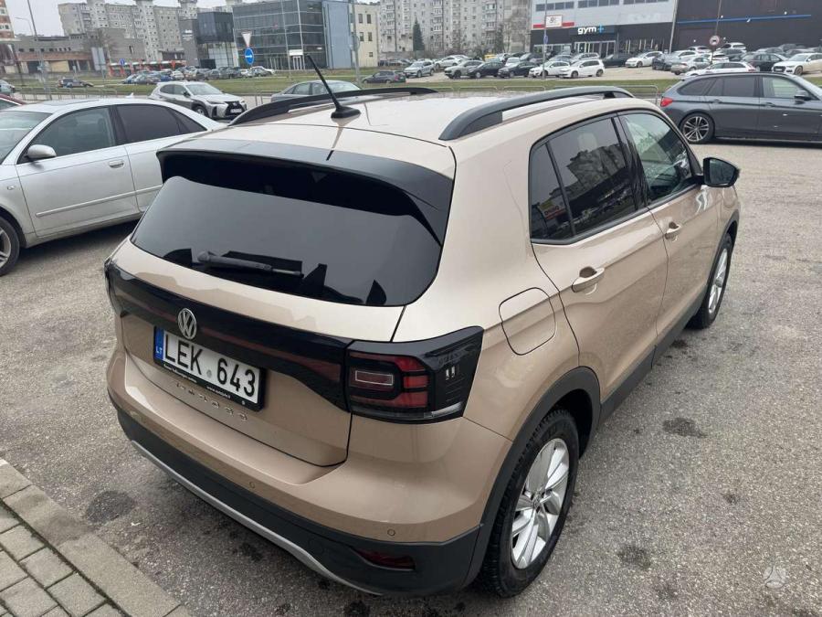 Orange Volkswagen T-Cross 2019 in Kaunas, with an engine capacity of 1.00 L and mileage of 50 thousand km for 15999 €, photo 33 on AUTOMOTO.COM.LV