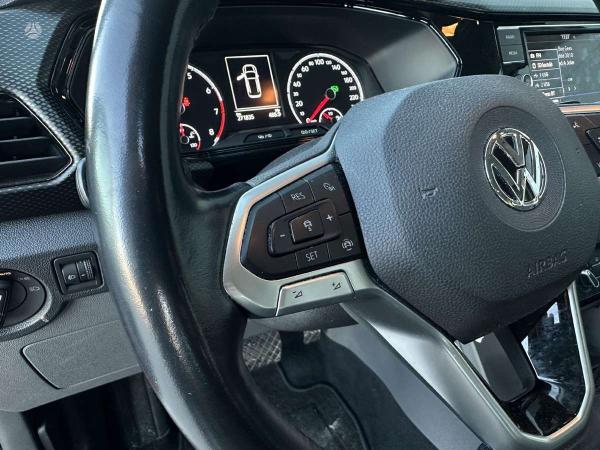 Orange Volkswagen T-Cross 2019 in Vilnius, with an engine capacity of 1.00 L and mileage of 272 thousand km for 11699 €, photo 3 on AUTOMOTO.COM.LV